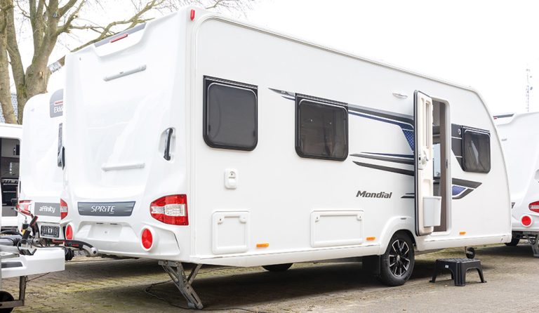 Van der Meer Caravans: specialist in luxe Engelse caravans – Kampeerdagen!